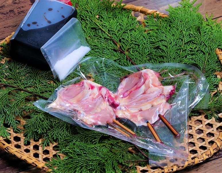 銀座 和味『黒岩土鶏の焼き鳥 基本+希少部位+手羽セット＜生肉＞』手羽他 11種 計22本 タレ・塩付き ※冷蔵｜美味お取り寄せ。dancyu