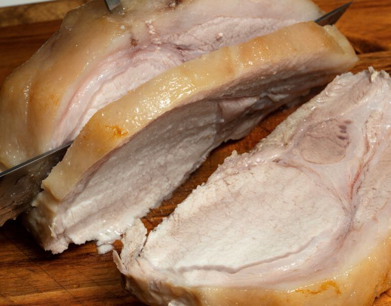 茨城県 まごころ豚 「背ロース」ブロック 約700g ※冷凍｜美味お取り寄せ。dancyu