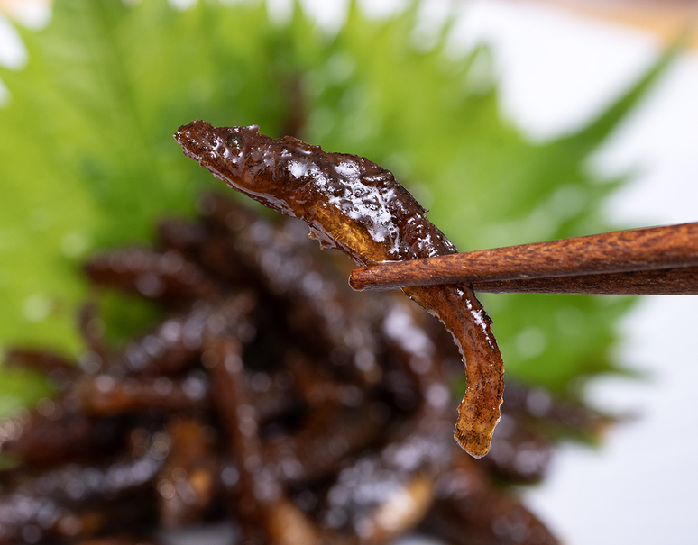 蔓ききょう『琵琶湖天然いさざ揚げ煮』 滋賀県産 2袋（1袋：80g）※冷凍｜美味お取り寄せ。dancyu