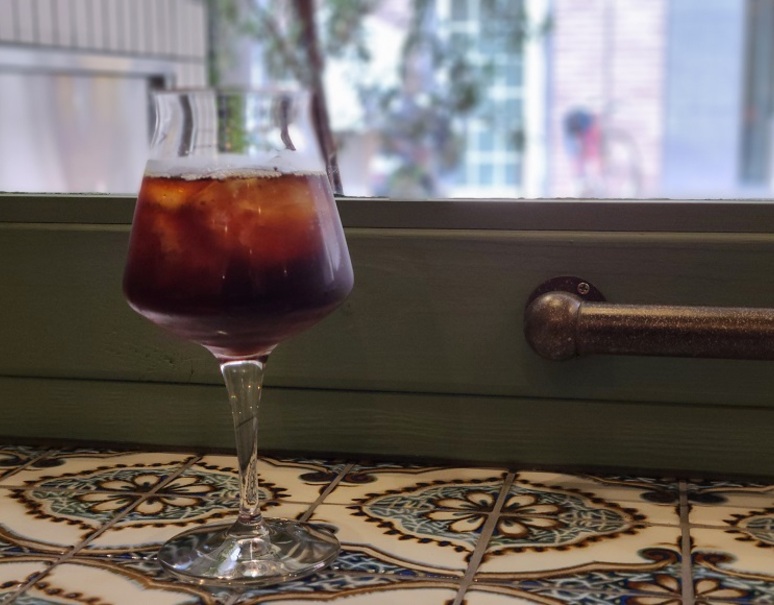 The fin.珈琲 水出しアイスコーヒー 『エチオピアのワイニーナチュラル』 1袋 （60g×4パック入り） ※常温【焙煎方法をお選びください】｜美味お取り寄せ。dancyu